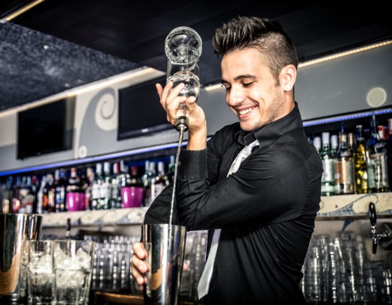 Bartending Certification License | How to Get a Bartending License